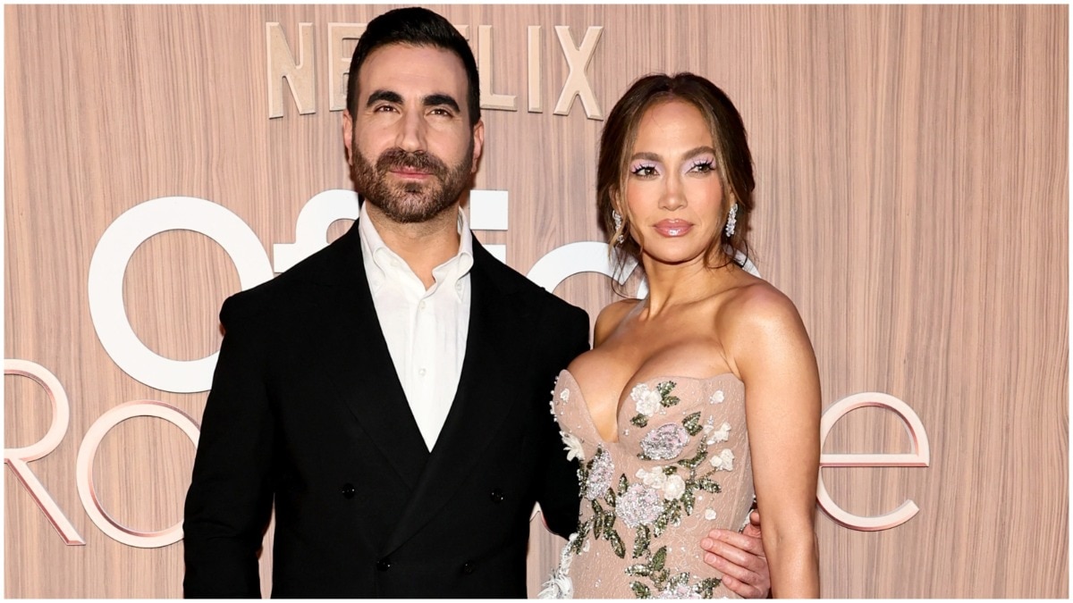 Are Jennifer Lopez and Brett Goldstein a couple? Singer-actor breaks ...