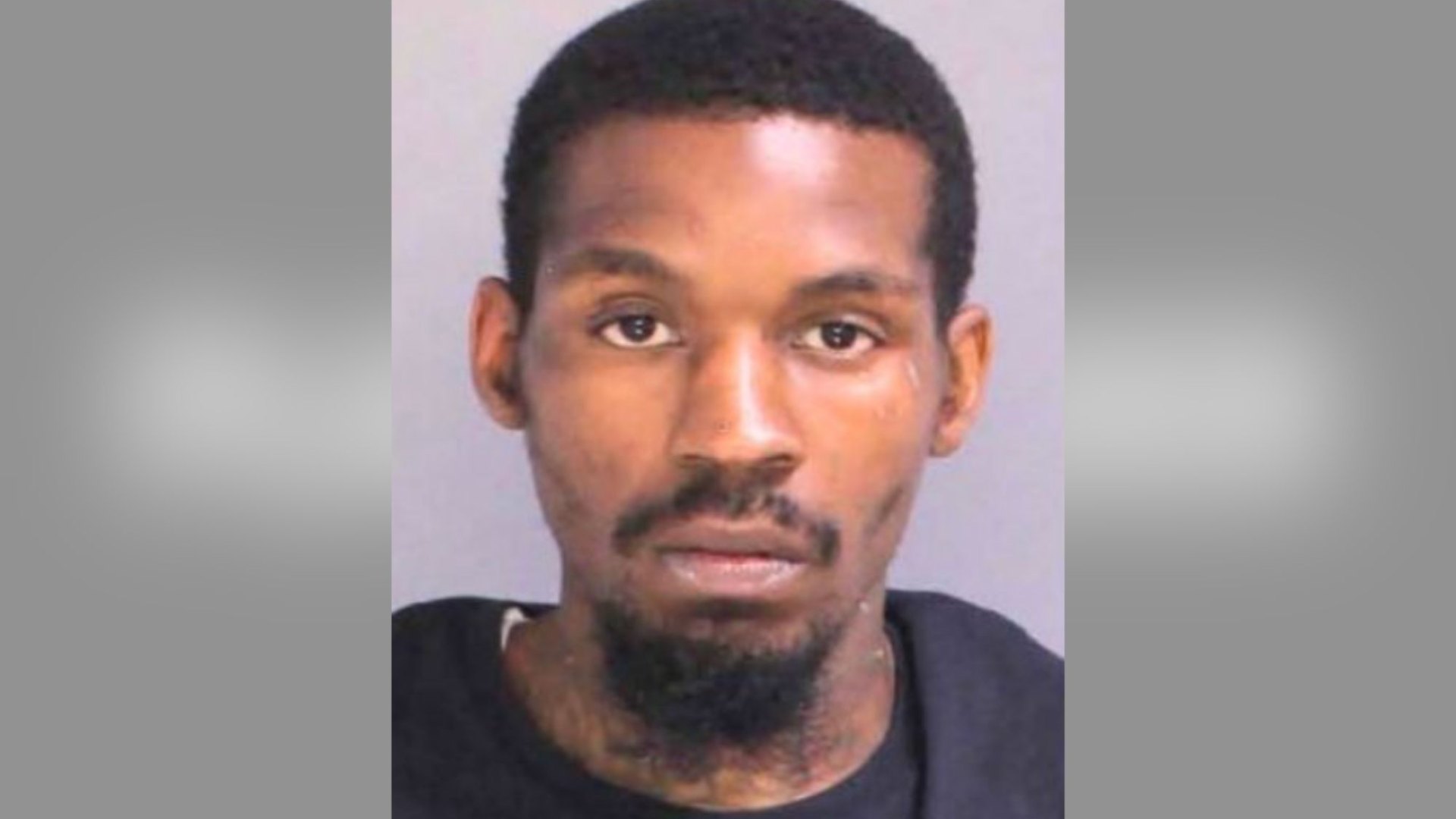 Woman woke up to find man restraining her in bed, her screams scared ...