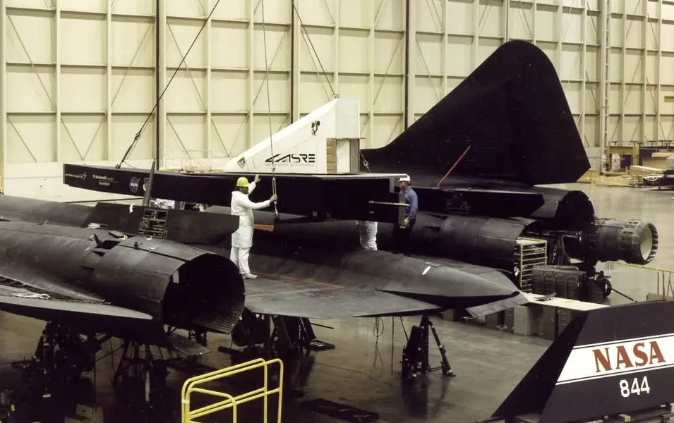 Summer tap water caused SR-71 titanium corrosion, engineers found