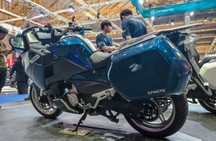 Muncul saingan Honda Gold Wing, CFMoto 1250TR-G usung mesin LC8 KTM