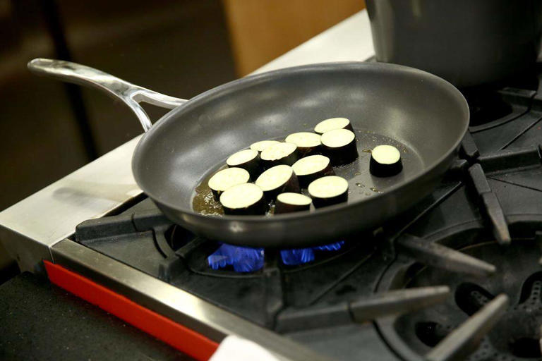 What is Teflon flu? The nonstick pan habits that could be quietly ...