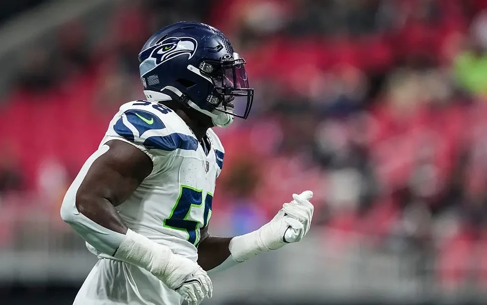 Seahawks lock in Derick Hall with $42M extension through 2029
