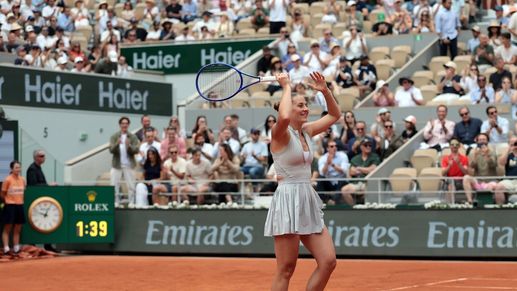 Kostyuk reaches historic French Open semi amid wartime grief