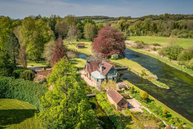 World class chalk-stream fishing at £4.25 million Test Valley home up ...