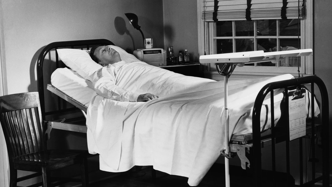 16 things to avoid when visiting hospitals