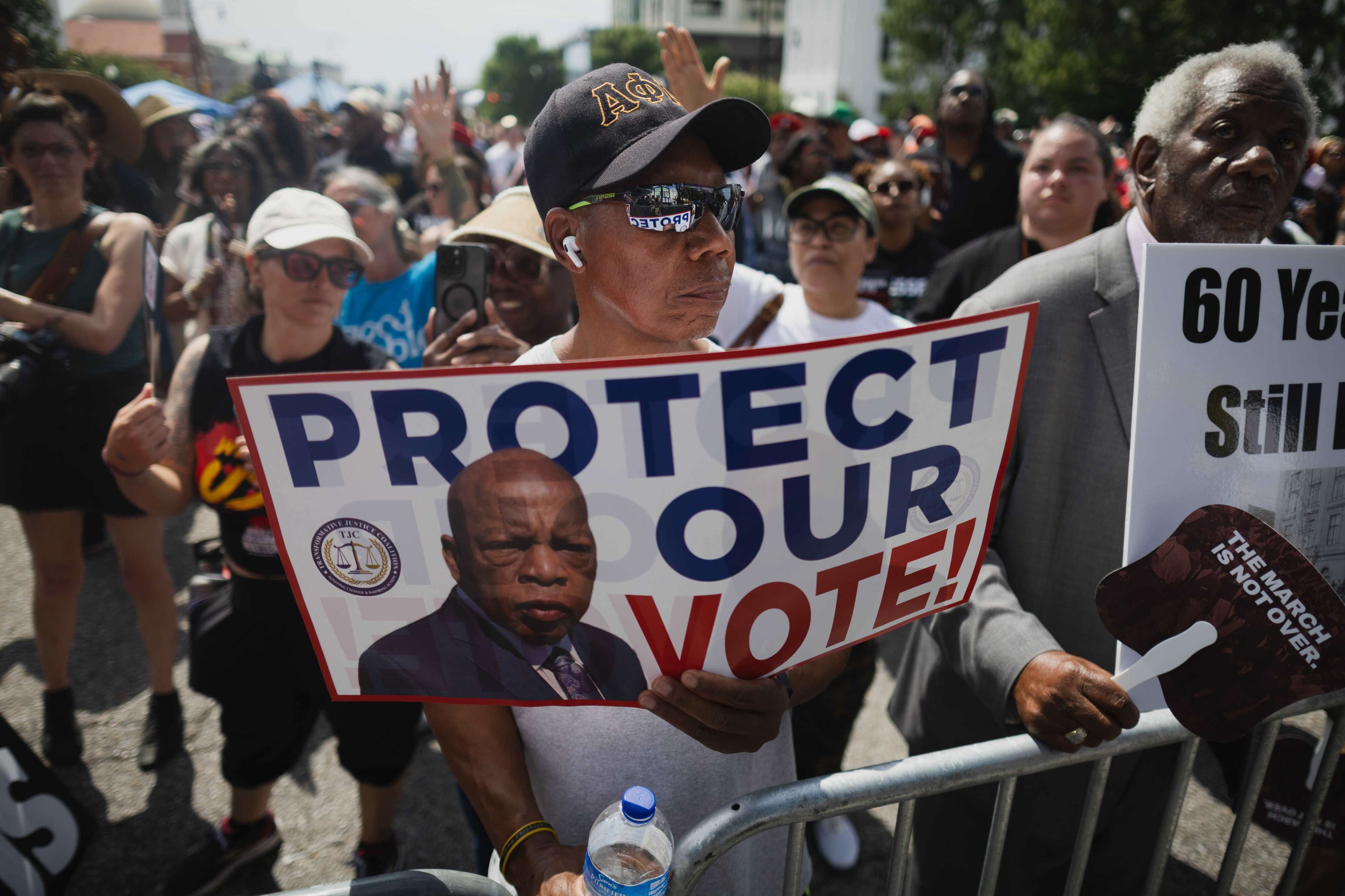 Supreme Court allows Alabama to use new GOP-friendly voting map, cuts ...