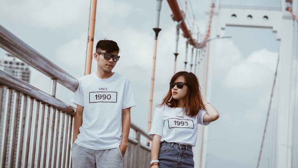 7 ’90s fashion staples that are back in style