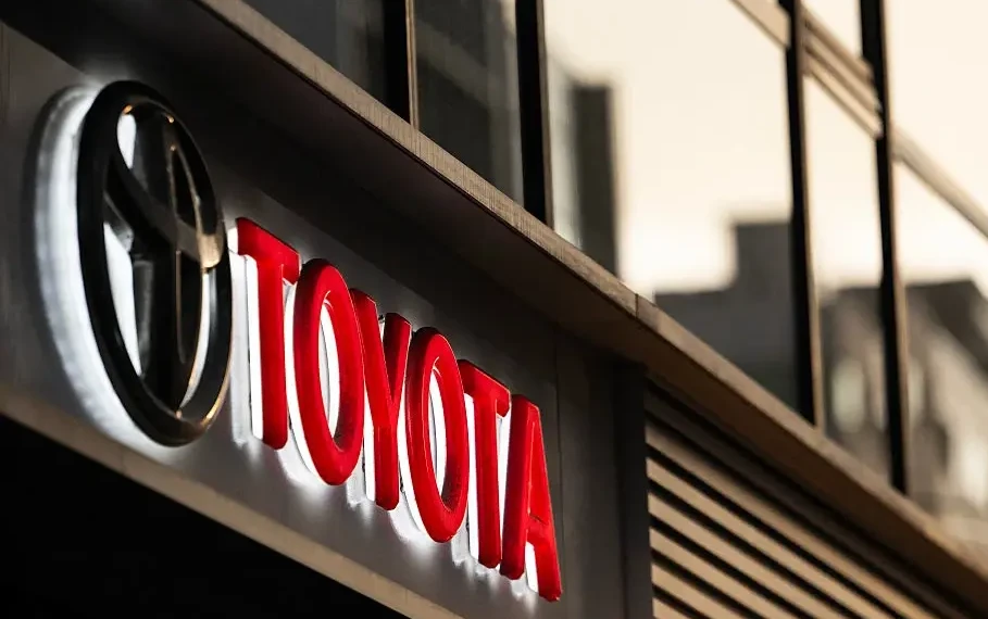 Toyota recall expands as engine debris issue persists