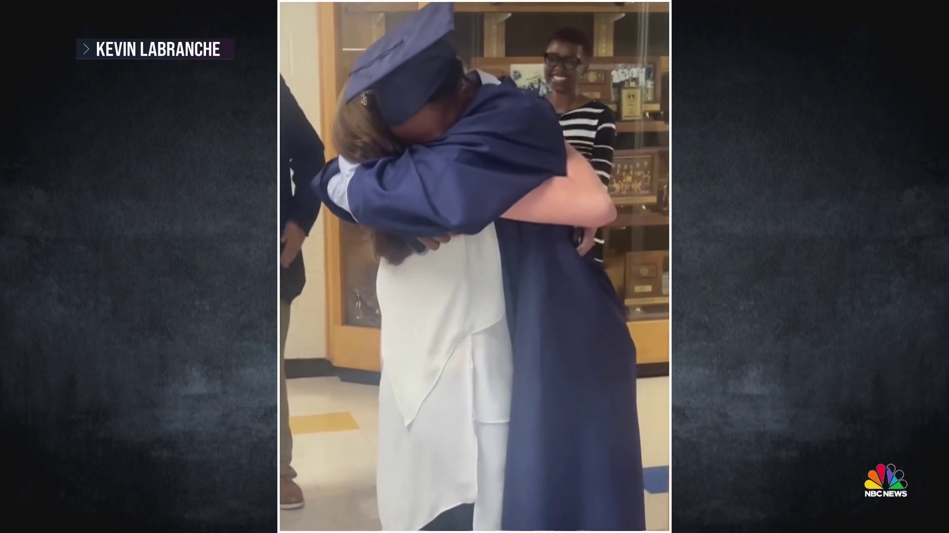 Graduation surprise from doctor of teen who battled stage four cancer