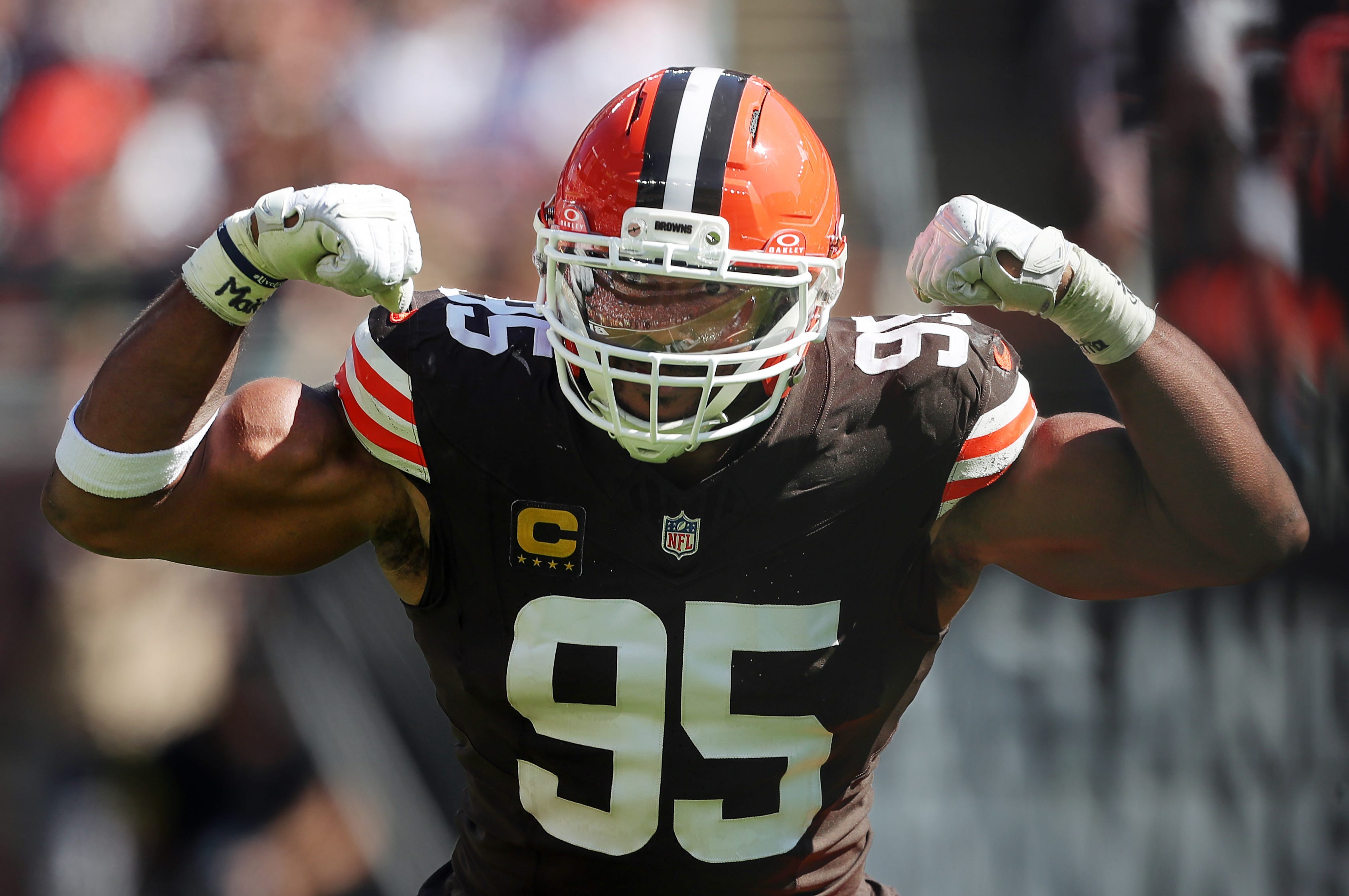 Myles Garrett reveals how he got the No. 95 jersey from Poona Ford