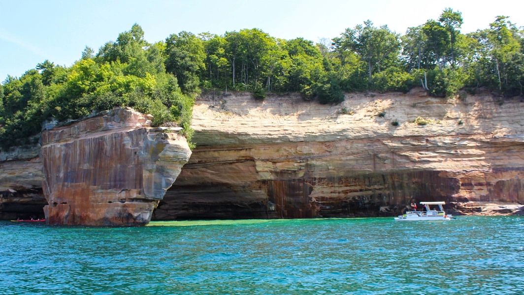 Exploring Pictured Rocks' scenic towns and natural wonders