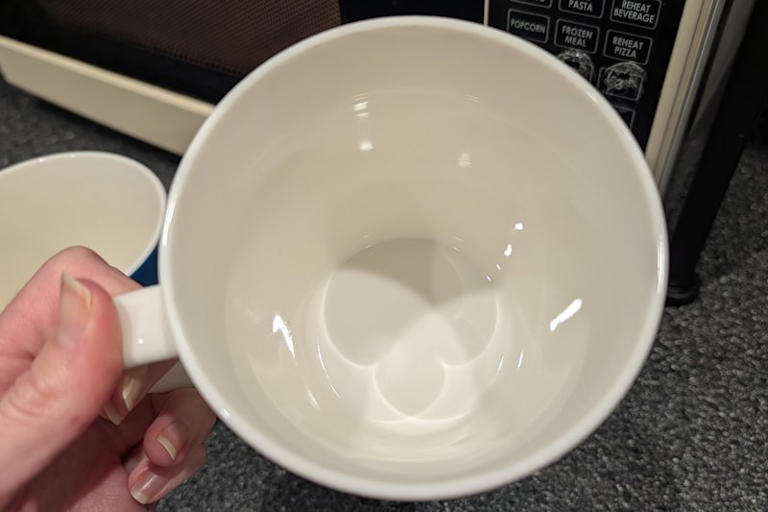 Tea stains vanished from my mugs with a retro hack that’s just as good ...