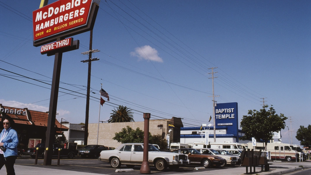 16 famous people who once worked at McDonald's
