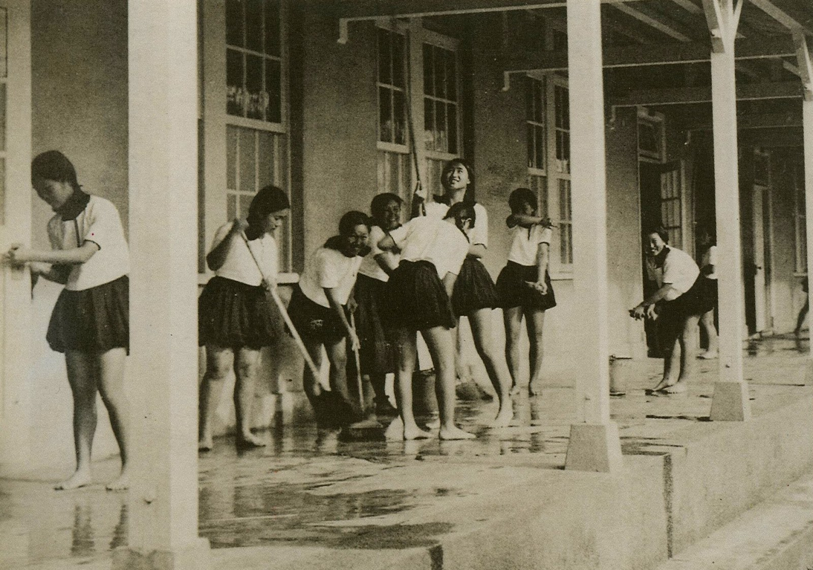 14 things every American teenager was forbidden from doing in 1965 ...