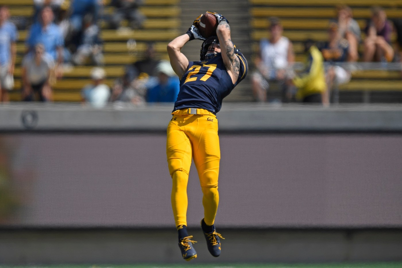 49ers sign Santa Cruz native Ashtyn Davis to play safety in latest ...