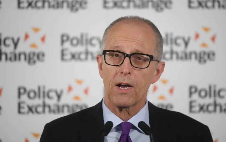 Former university tsar condemns Labour's 'sneaky' loan changes