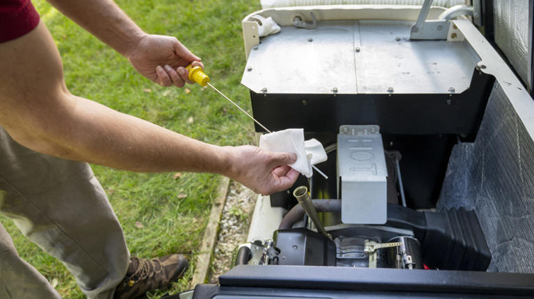 What is the 20-20-20 rule for generator maintenance?
