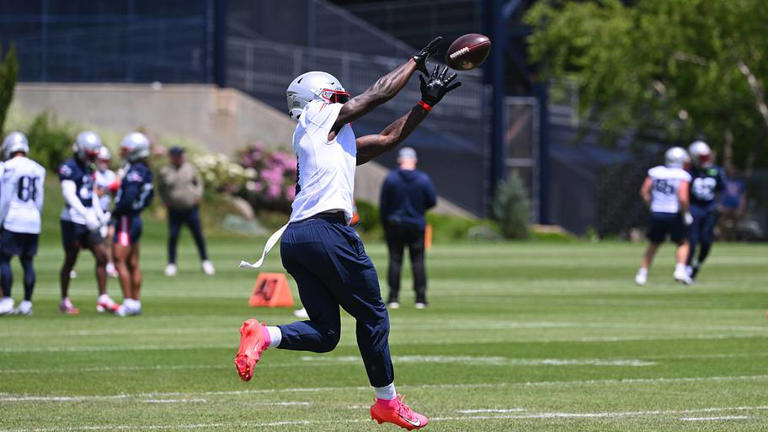 Patriots teammates 'more than excited' about adding AJ Brown