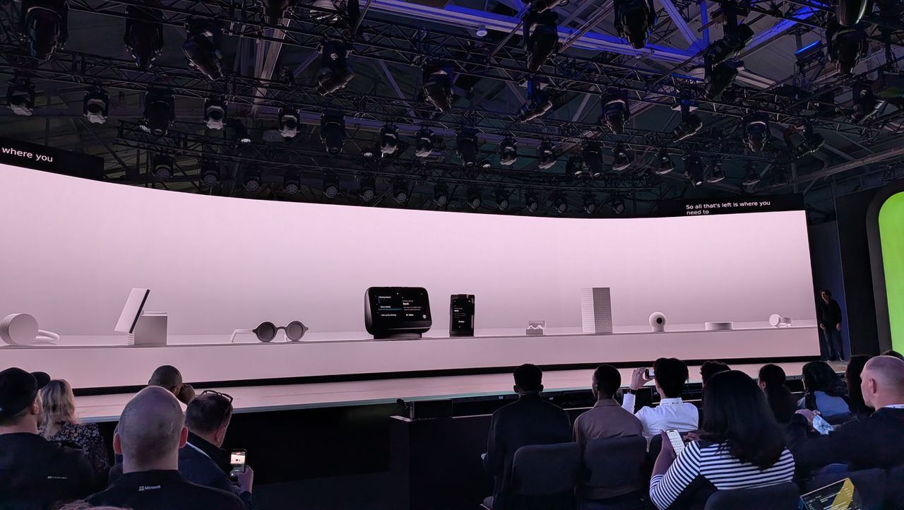 Microsoft’s Project Solara looks to break AI out of the PC and into the ...