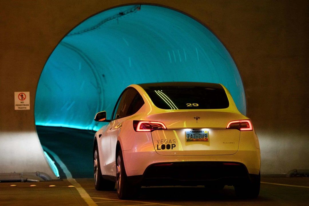 I rode Elon Musk's Vegas Loop, the worst transit system on Earth
