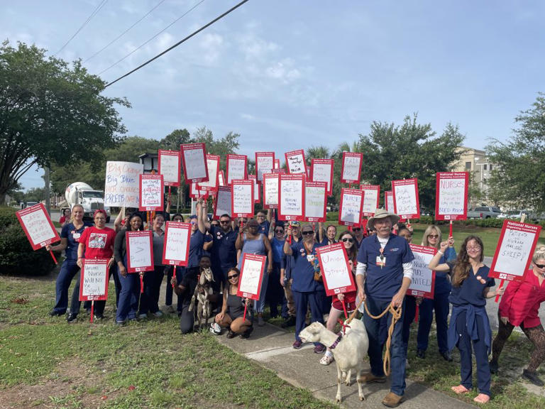 HCA Fort Walton-Destin nurses push for better pay, conditions