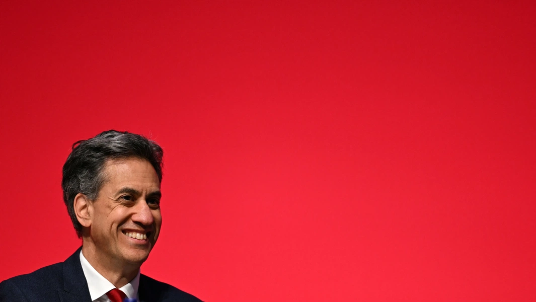 UK sets legally binding 87% emissions cut target by 2040