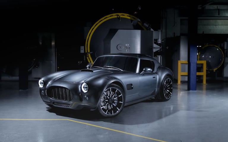 AC Cobra GT coupe debuts with Ford 5.0-liter V8 power and modern grand ...