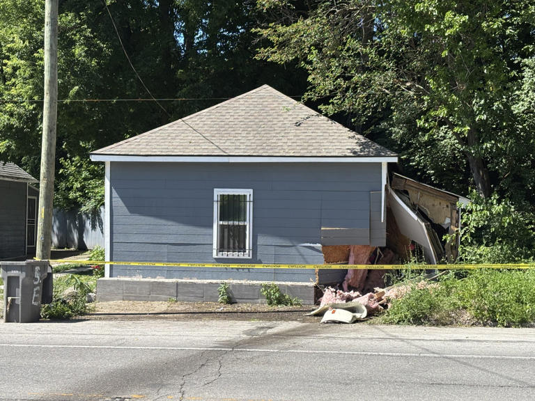 IMPD arrests woman accused of crashing into building and running away
