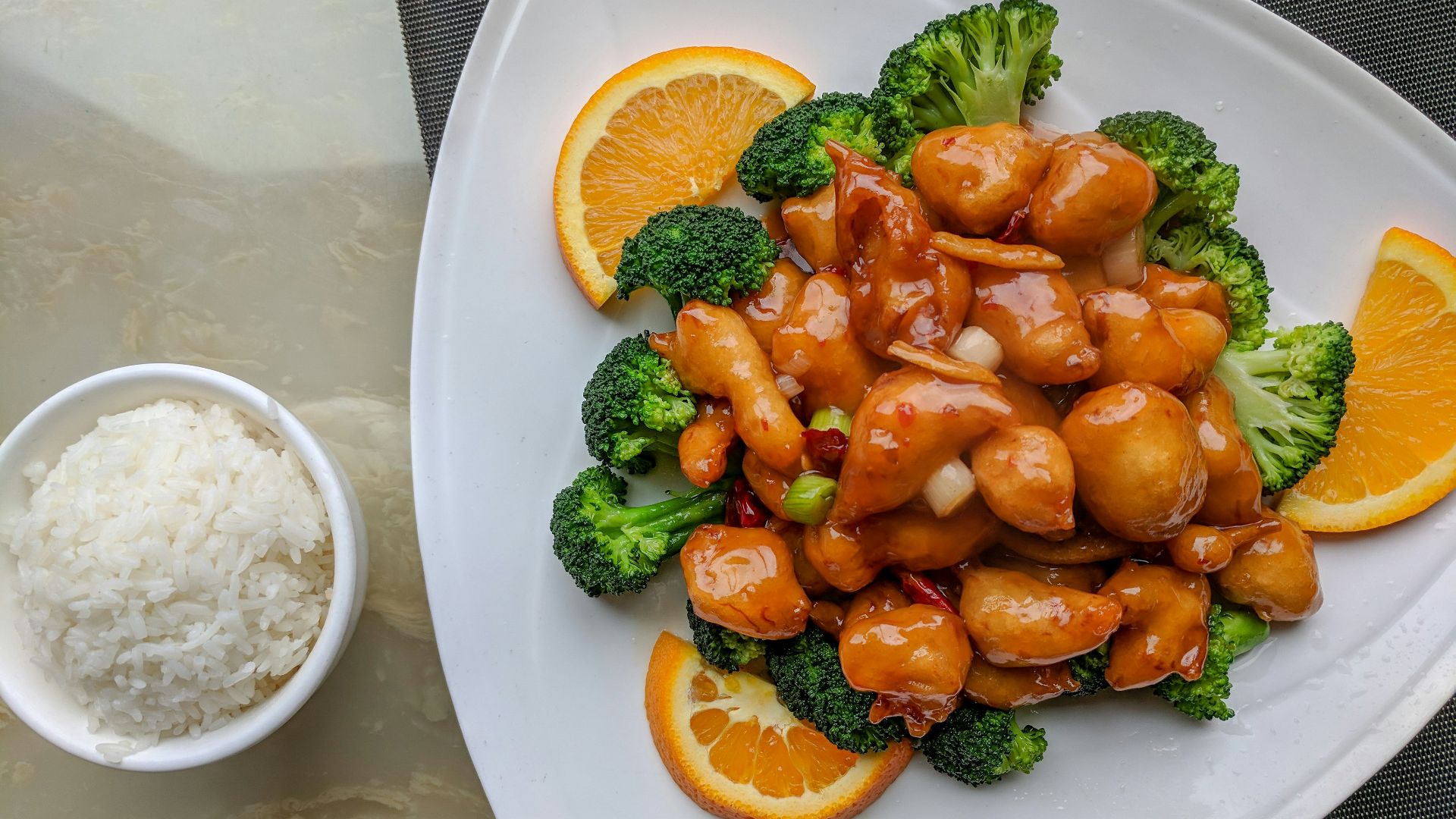 20 foods that only make sense in a mall food court