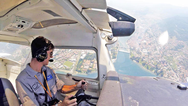 Daniel Taino, il pilota aereo morto nell’incidente a Valbrembo si è ...