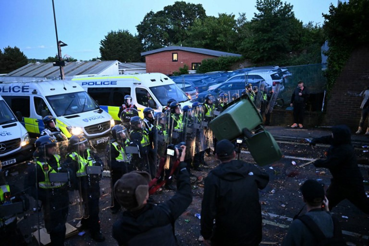 Onrust in Southampton bij betoging na dood van student