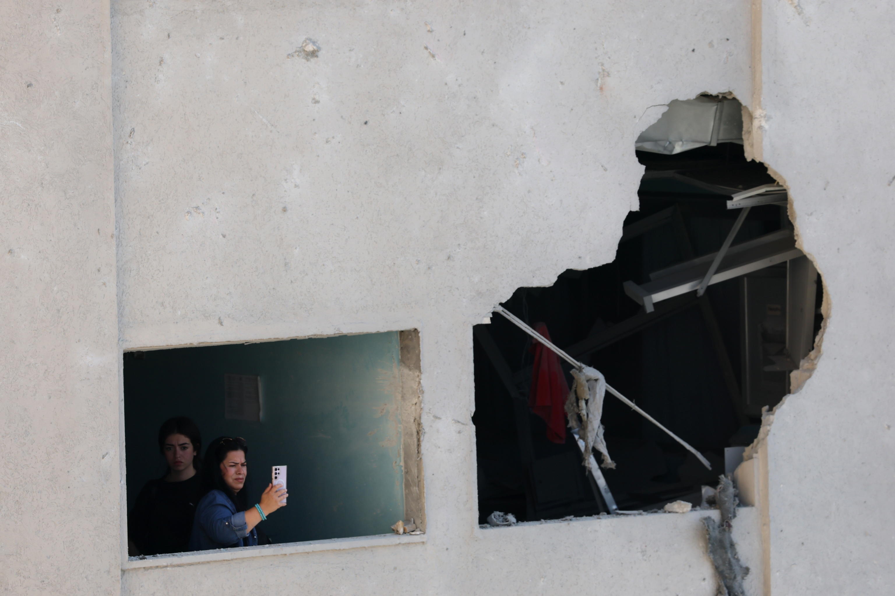 Libano, '5 morti e 48 feriti nei raid israeliani nel sud'