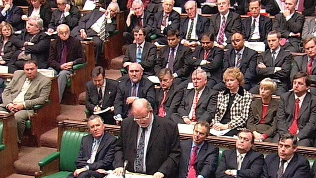 Former university tsar condemns Labour's 'sneaky' loan changes
