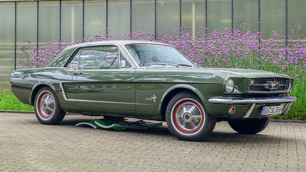 15 classic car features and icons boomers remember