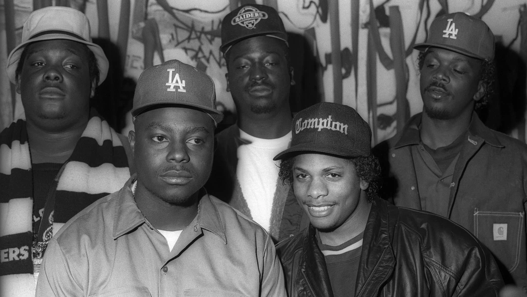 4 rare early photos of famous rappers