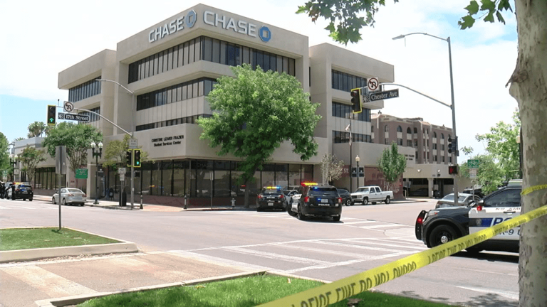 Active bomb threat, hostage at Chase Bank; BPD saying community members ...