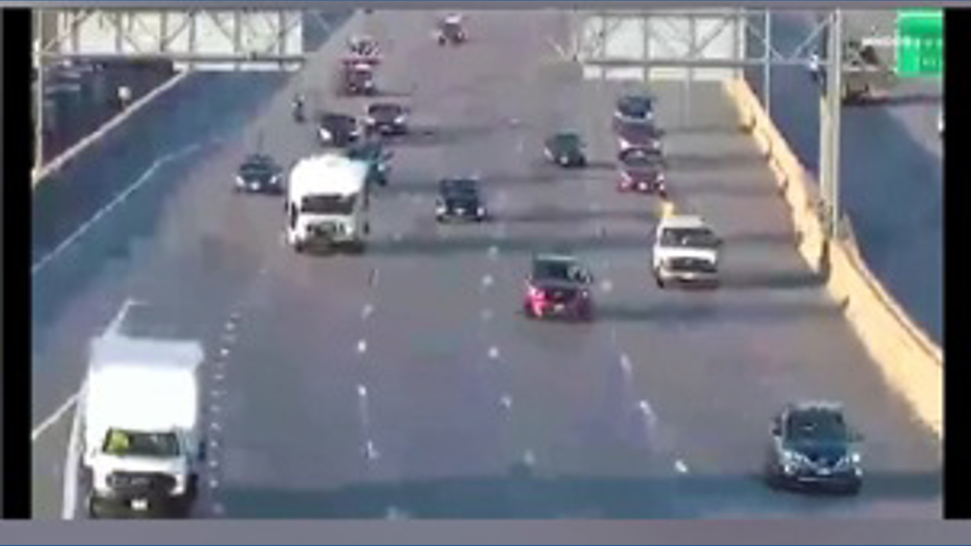 Police chase on 494 during morning rush