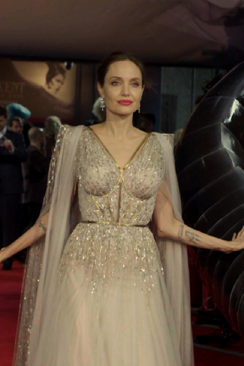 Oscar winners, comedians & supermodels: June 4 celebrity birthdays