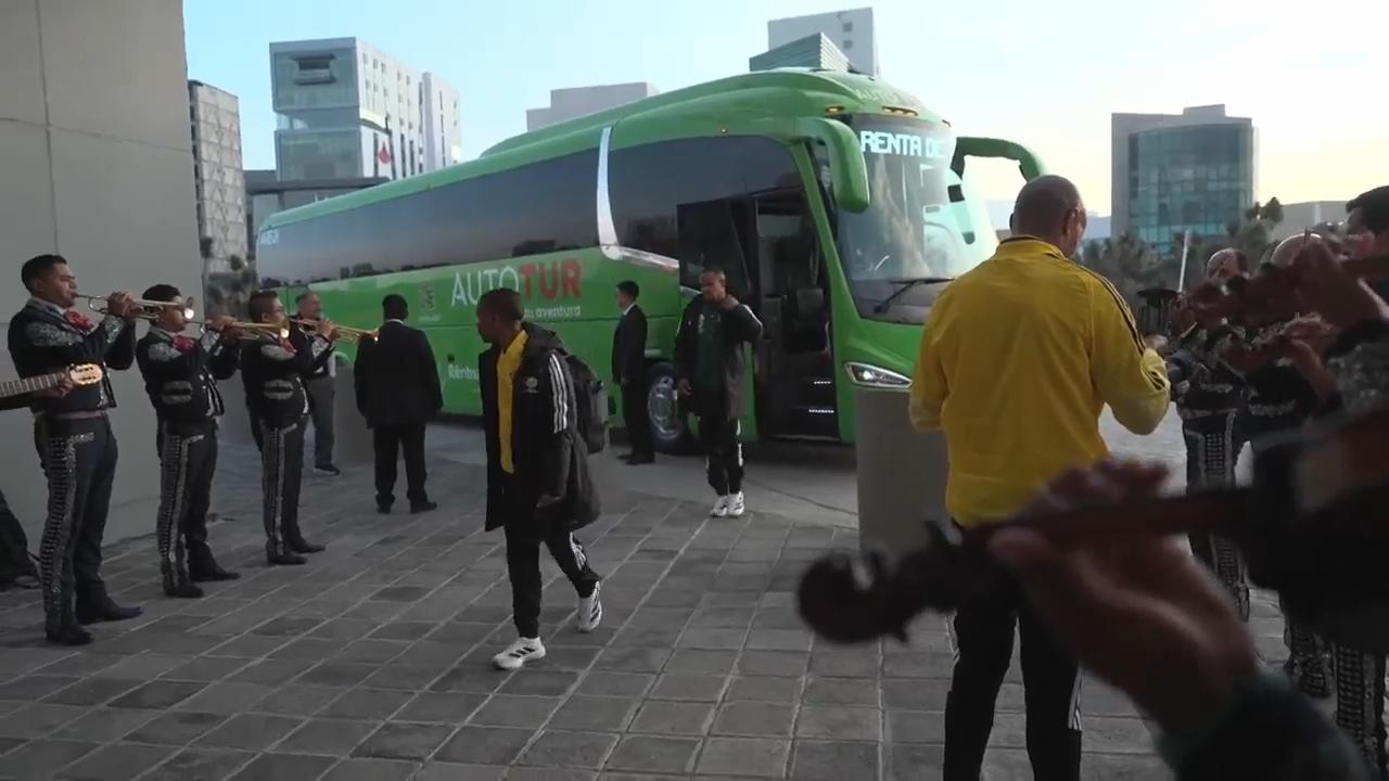 Traditional mariachi band welcome South Africa WC squad to Mexico
