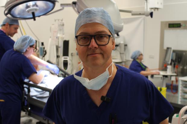 Hampshire surgeon to present research at international conference