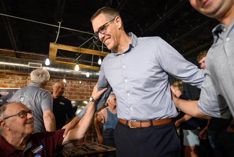 MAHA's Zach Lahn beats Trump-endorsed Feenstra in Iowa governor race