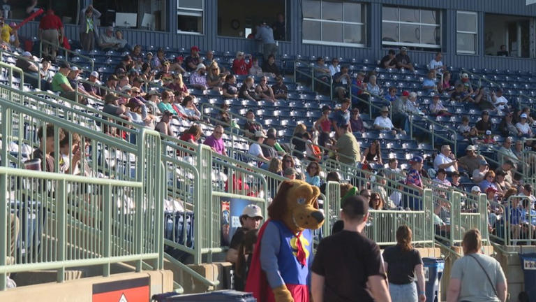 Locals pack the stands for the Mahoning Valley Scrappers’ first game of ...