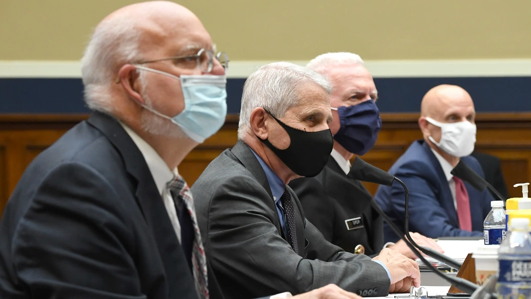 FDA panel backs new COVID shots amid safety data gap