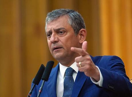 Son dakika... Özgür Özel'den yeni parti sorusuna yanıt: Felaket ...