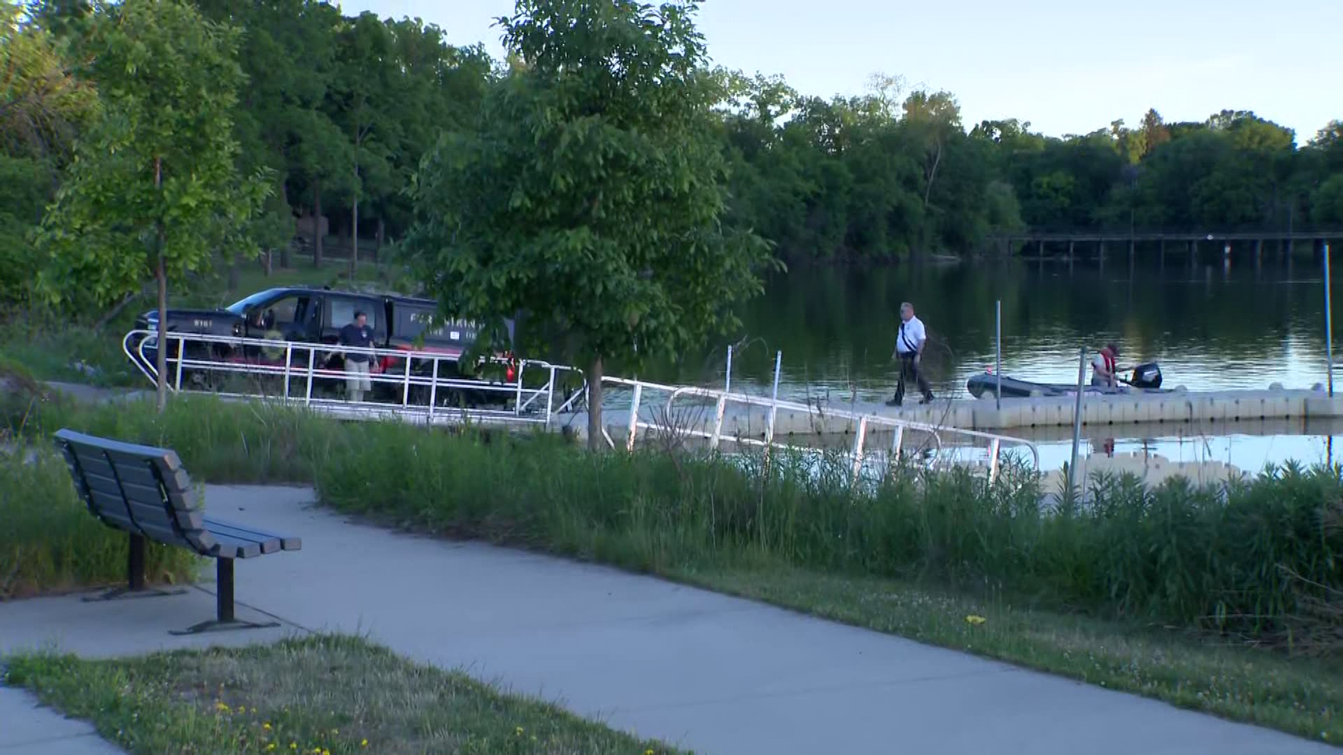 Jefferson County authorities search for man in Rock River