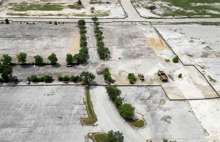 Why Mavericks chose Valley View site over downtown Dallas' City Hall ...