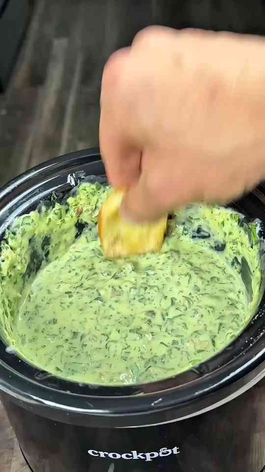 Creamy bacon spinach dip 🥓🧀🔥 Dip me daddy ep. 8, rich, cheesy, and ...