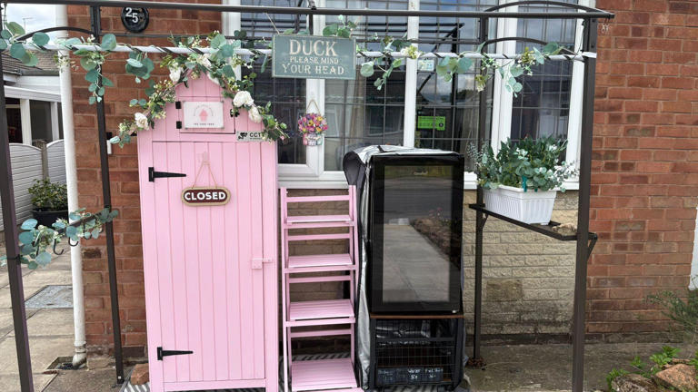 'Make or break' decision looms for cake shed owners