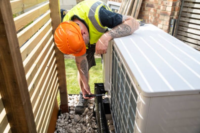 Heat pump rule change for UK households which could cost people £7,500