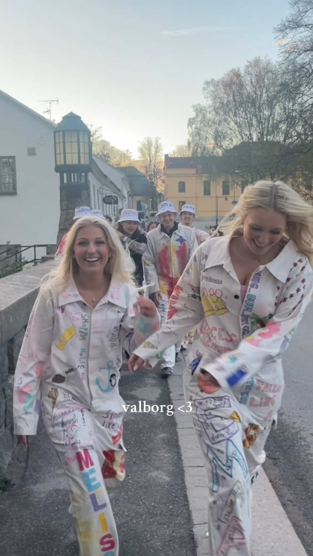 Varför studenter ser fram emot sommaren och overallerna